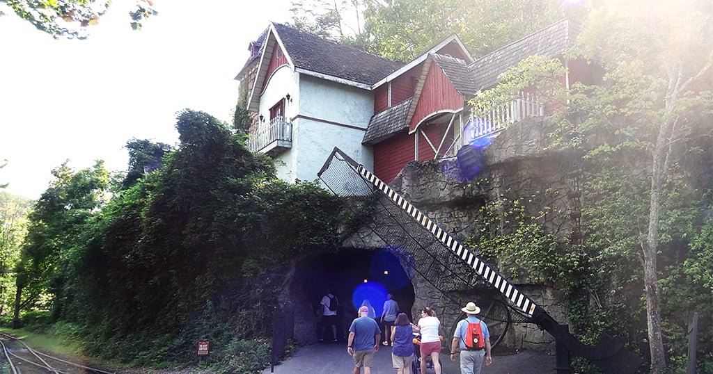 Dollywood Inventor’s Mansion: The Mysterious Lost House on the Hill
