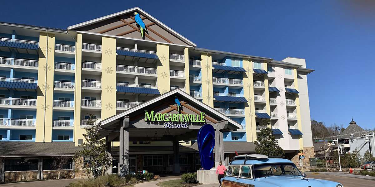 These are the 10 Best Hotels in Gatlinburg, Ranked by a Local